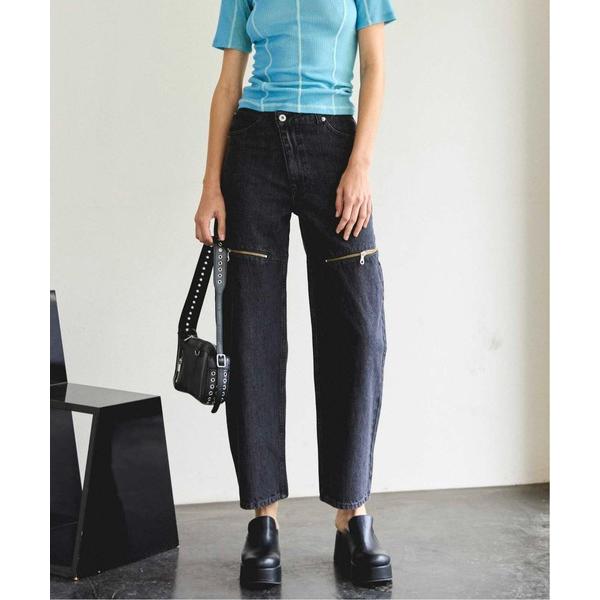 『セール実施中』参考価格：17，600円発売時期：2022年09月コンディション：B（目立つ使用感なし）使用感が少ない、または気にならないアイテム全体的：色あせ参考商品名：Side Slash Denim/サイドスラッシュデニム参考品番：2...