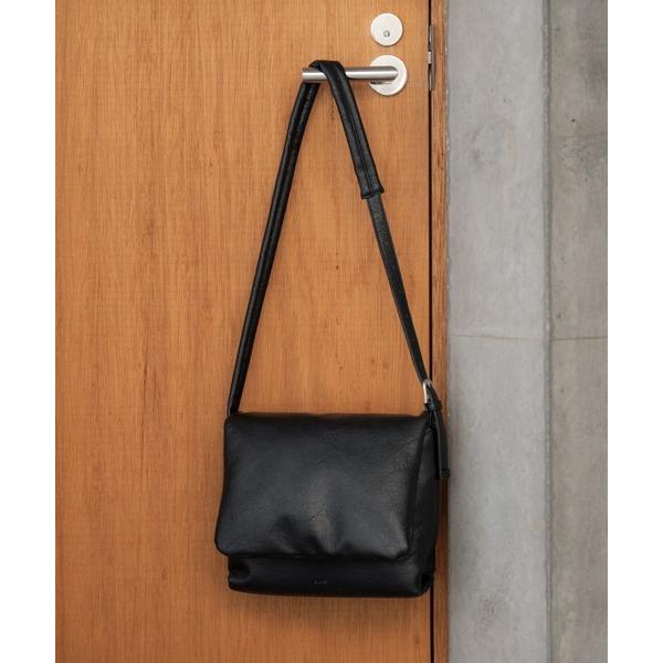 ZOZO問い合わせ番号:102896675ショップ:SINSS，シンスブランド:SINSS，シンス商品名:Flap mini shoulder bag / フラップミニショルダーバッグカテゴリ:バッグ>ショルダーバッグブランド品番:S...