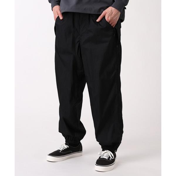 『セール実施中』参考価格：29，700円発売時期：2025年03月コンディション：B（目立つ使用感なし）使用感が少ない、または気にならないアイテムすそ周り：汚れ全体的：色あせ参考商品名：DAIWA PIER39 TECH WIND SHEL...