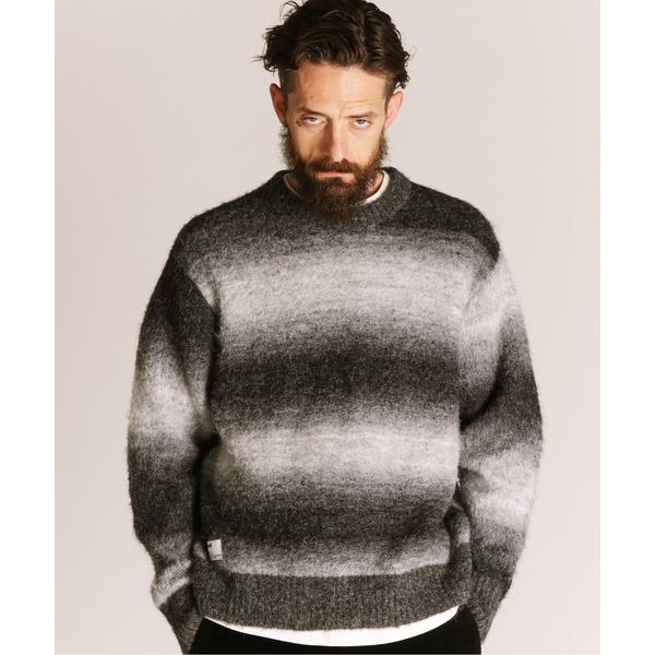 参考価格：19，800円発売時期：2025年08月コンディション：S（新品同様）タグ付きの未使用、または新品同様のアイテム付属品：タグ参考商品名：Schott/ショット/GRADATION CREW KNIT/グラデーション クルーニット参...