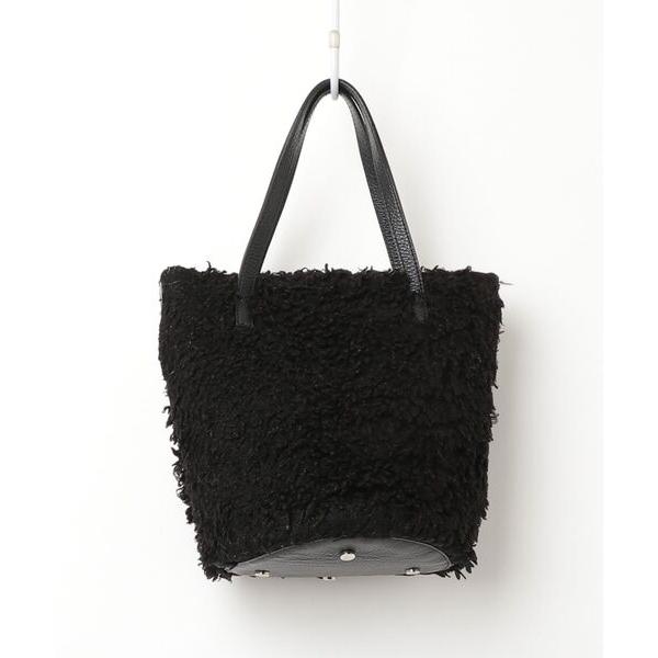 『セール実施中』参考価格：23，100円発売時期：2021年12月コンディション：D（傷・汚れあり）傷や汚れがあるが使用には問題ないアイテム表面：毛玉ショルダーストラップ：欠損参考商品名：VANGI エコファーショルダーバッグ参考品番：27...