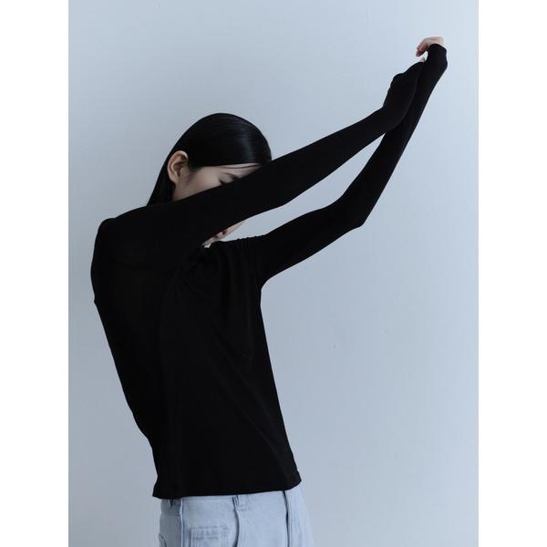 『タイムセール実施中』参考価格：4，290円発売時期：2024年10月コンディション：B（目立つ使用感なし）使用感が少ない、または気にならないアイテム全体的：汚れ参考商品名：【Abor】Wool-blend High-necked Pull...