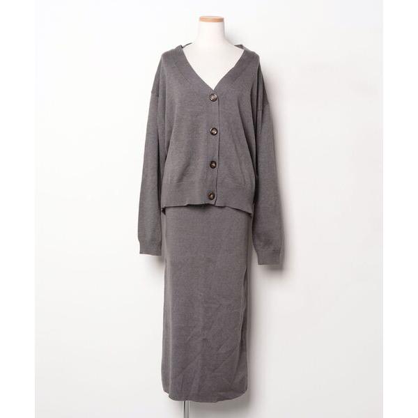 『セール実施中』参考価格：5，980円発売時期：2020年10月コンディション：A（使用感なし）数回使用した程度で使用感が感じられないアイテム参考商品名：カーディガン＆ニットスカート　セットアップ参考品番：lgww-at2819ZOZO問い...