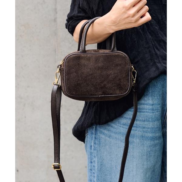 『セール実施中』参考価格：13，200円発売時期：2025年06月コンディション：B（目立つ使用感なし）使用感が少ない、または気にならないアイテム内側：汚れ表面：色あせ参考商品名：AULENTTI/オウレンティ MINI BOX スウェード...