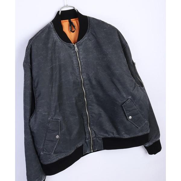 『セール実施中』参考価格：11，800円発売時期：2024年11月コンディション：B（目立つ使用感なし）使用感が少ない、または気にならないアイテム全体的：色あせ参考商品名：ナイロン MA-1ジャケット オーバーサイズ参考品番：SEL-224...