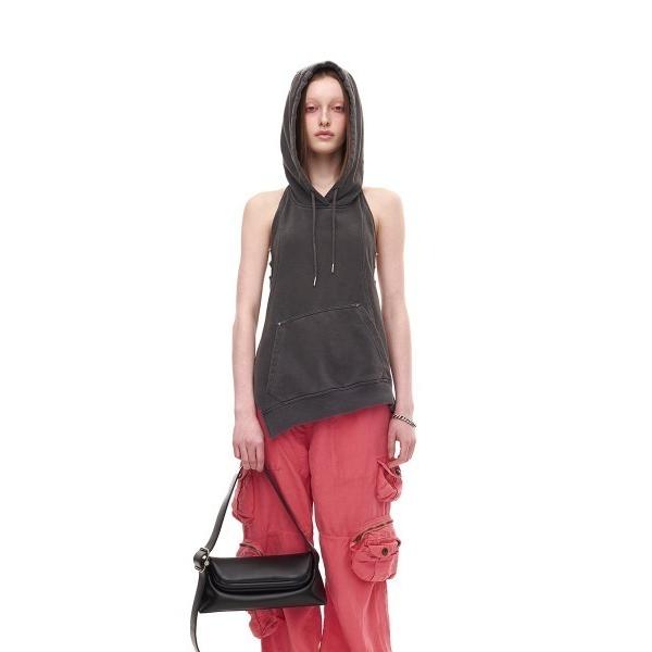 『タイムセール実施中』参考価格：50，600円発売時期：2023年03月コンディション：B（目立つ使用感なし）使用感が少ない、または気にならないアイテム底：汚れ付属品：箱・保存袋参考商品名：OSOI/オソイ FOLDER BROT ショルダ...