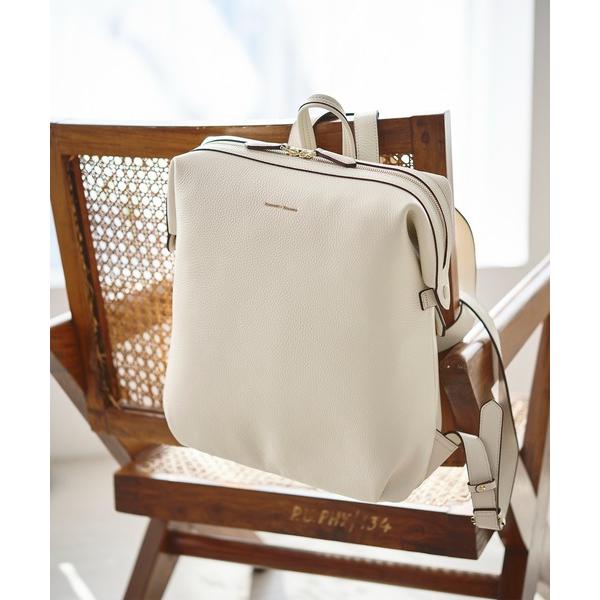 『タイムセール実施中』参考価格：38，500円発売時期：2023年01月コンディション：D（傷・汚れあり）傷や汚れがあるが使用には問題ないアイテム全体的：汚れ、色あせ、傷、型崩れ参考商品名：シボ型押しレザーリュック参考品番：00032310...