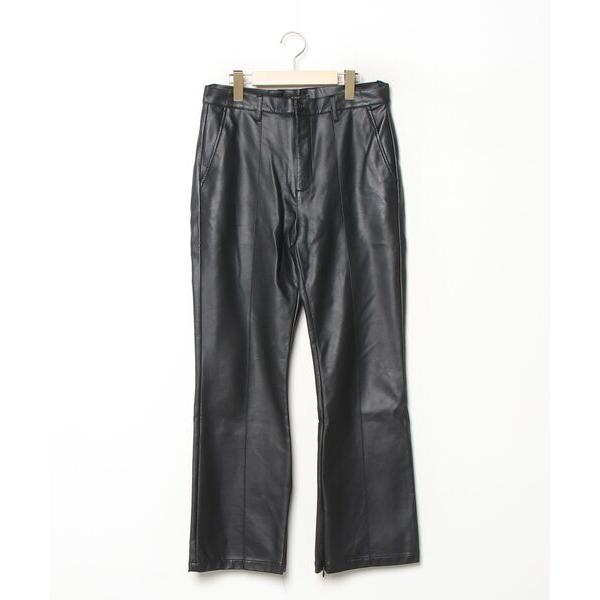 参考価格：6，995円発売時期：2021年01月コンディション：D（傷・汚れあり）傷や汚れがあるが使用には問題ないアイテム後身頃・すそ周り：ほつれ参考商品名：エコ レザー スリット フレアパンツ参考品番：209990ZOZO問い合わせ番号:...