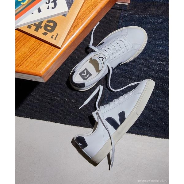 『セール実施中』参考価格：25，300円発売時期：2022年03月コンディション：C（やや使用感あり）使用感があり、やや気になる傷や汚れがあるアイテムソール・内側・かかと：破れ表面：汚れ、履きジワ参考サイズ：24.5cm参考商品名：VEJA...