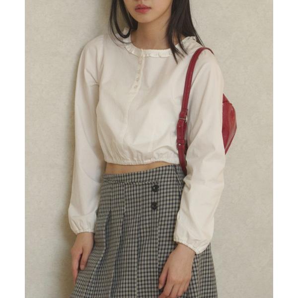 『タイムセール実施中』参考価格：7，920円発売時期：2023年12月コンディション：C（やや使用感あり）使用感があり、やや気になる傷や汚れがあるアイテム首周り：汚れ参考商品名：stretch frill brouse / ストレッチフリル...