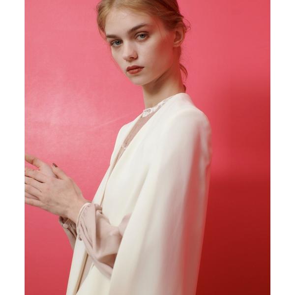 『セール実施中』参考価格：39，600円発売時期：2024年07月コンディション：S（新品同様）タグ付きの未使用、または新品同様のアイテム付属品：タグ参考商品名：【LOULOU WILLOUGHBY】◇リトルブラックケープジャケット参考品番...