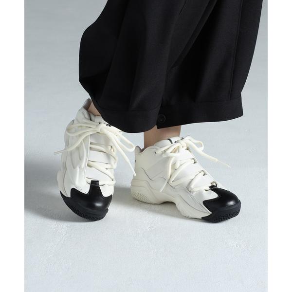 ZOZO問い合わせ番号:103026107ショップ:Y-3，ワイスリーブランド:Y-3，ワイスリー商品名:Y-3 MEGABALLカテゴリ:シューズ>スニーカーブランド品番:KH9943素材:レザー 52.25% / 合成皮革 36....