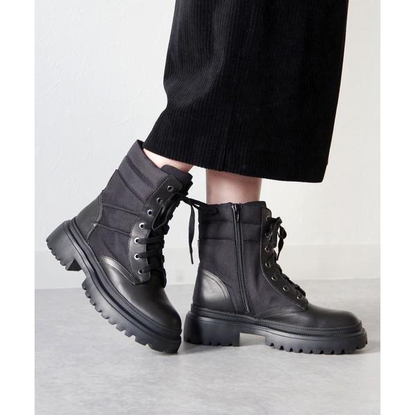 参考価格：19，800円発売時期：2022年10月コンディション：B（目立つ使用感なし）使用感が少ない、または気にならないアイテム表面：履きジワかかと：擦り減り参考サイズ：22.5cm参考商品名：PUPE プーペ / レースアップブーツ ミ...