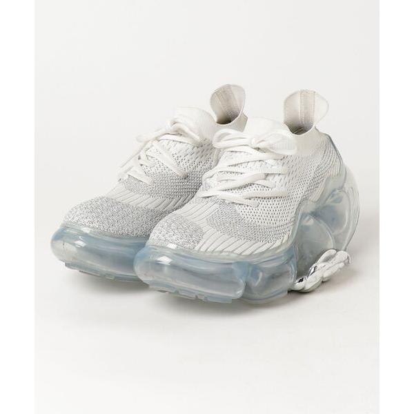 『セール実施中』参考価格：31，900円発売時期：2024年08月コンディション：C（やや使用感あり）使用感があり、やや気になる傷や汚れがあるアイテムかかと：擦り減り全体的：汚れ内側：型崩れ参考サイズ：24cm付属品：保存袋参考商品名：【g...