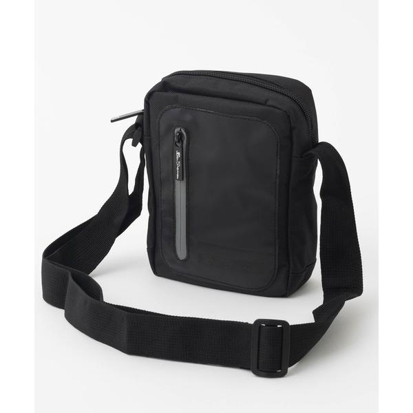 『セール実施中』参考価格：4，950円発売時期：2023年07月コンディション：B（目立つ使用感なし）使用感が少ない、または気にならないアイテム角：汚れ参考商品名：Ben Sherman ベンシャーマン クロスボディバッグ参考品番：BenK...