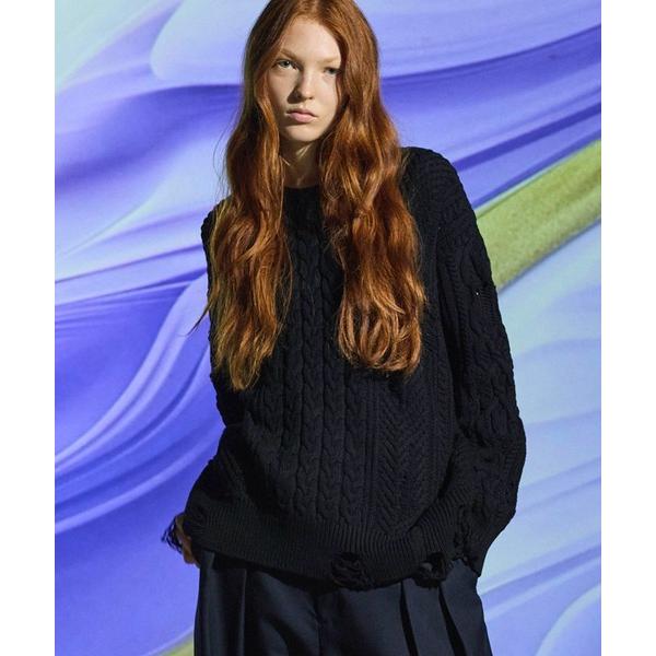参考価格：12，100円発売時期：2024年10月コンディション：A（使用感なし）数回使用した程度で使用感が感じられないアイテム参考商品名：《UNISEX》Damaged Cable Prime-Over Crew Neck Knit Pu...