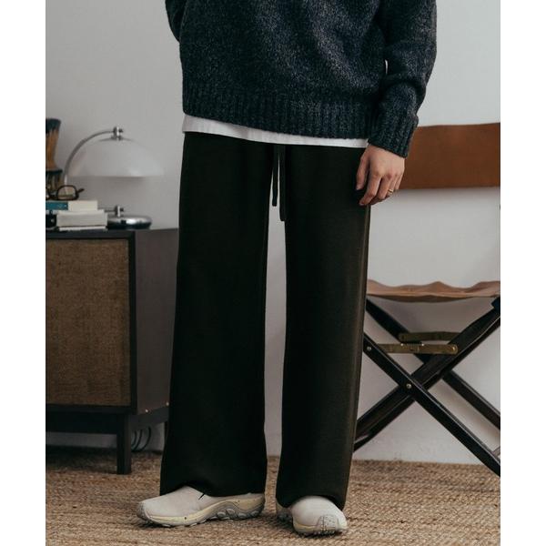 参考価格：13，200円発売時期：2022年11月コンディション：B（目立つ使用感なし）使用感が少ない、または気にならないアイテム前身頃：毛玉参考商品名：euan. ウォッシャブル ウール ワイドストレート ニットパンツ参考品番：11830...