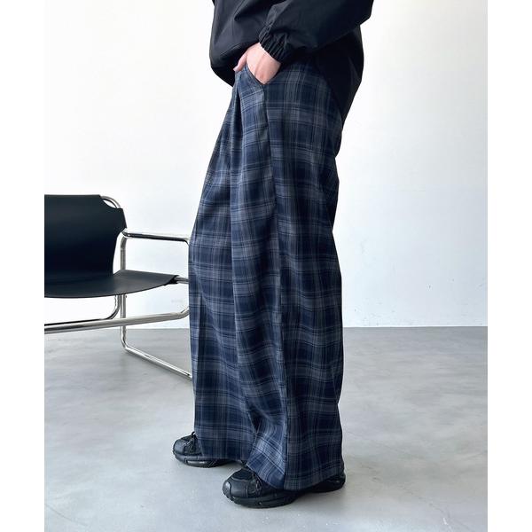 『セール実施中』参考価格：5，995円発売時期：2024年11月コンディション：B（目立つ使用感なし）使用感が少ない、または気にならないアイテム全体的：色あせ参考商品名：【ユニセックス】アソートイージーワイドスラックス/セットアップ着用可参...