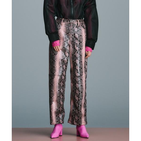 参考価格：19，800円発売時期：2023年08月コンディション：A（使用感なし）数回使用した程度で使用感が感じられないアイテム参考商品名：Python Wide Straight Pants/パイソンワイドストレートパンツ【MAISON ...