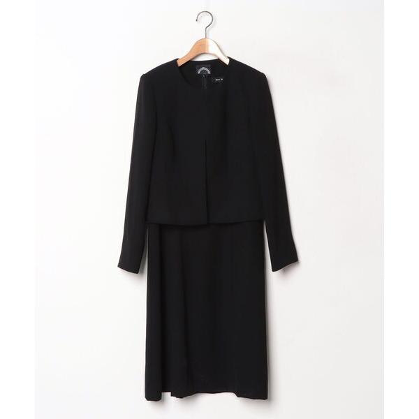 『セール実施中』参考価格：30，800円発売時期：2020年10月コンディション：B（目立つ使用感なし）使用感が少ない、または気にならないアイテム全体的：汚れ、色あせ参考商品名：ノーカラージャケット＆フレアワンピース　ブラックフォーマルスー...