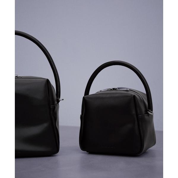 『タイムセール実施中』参考価格：9，900円発売時期：2022年09月コンディション：A（使用感なし）数回使用した程度で使用感が感じられないアイテム参考商品名：【2WAY】ワンハンドルMINIキューブバッグ参考品番：2022-B-GAX22...