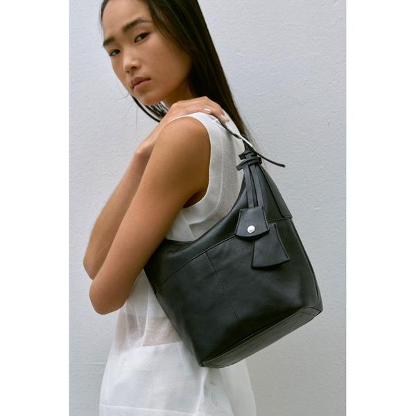 ZOZO問い合わせ番号:103085329ショップ:Avenue，アヴェニューブランド:un/neu，アンノイ商品名:ワンハンドル２WAYラウンドバッグ / iPad mini収納可能カテゴリ:バッグ>ショルダーバッグブランド品番:3...