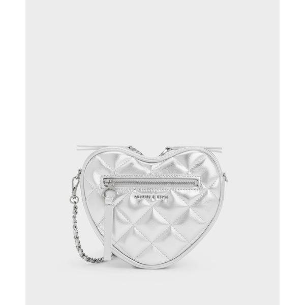 『タイムセール実施中』参考価格：11，500円発売時期：2024年01月コンディション：A（使用感なし）数回使用した程度で使用感が感じられないアイテム参考商品名：Philomena フィロメナ キルトハートクロスボディバッグ参考品番：CK2...