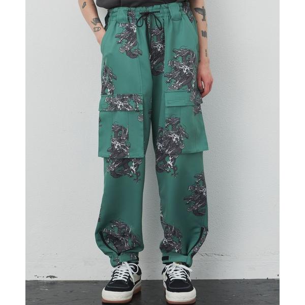 『セール実施中』参考価格：14，850円発売時期：2022年01月コンディション：A（使用感なし）数回使用した程度で使用感が感じられないアイテム参考商品名：AIVER　大蛇ワイドカーゴパンツ参考品番：ACCRA0222002【商品に関する注...