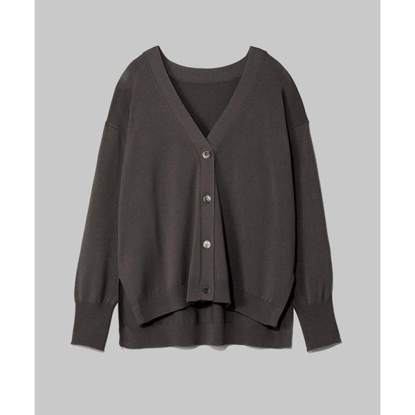 『セール実施中』参考価格：22，000円発売時期：2025年02月コンディション：D（傷・汚れあり）傷や汚れがあるが使用には問題ないアイテム前身頃：ほつれ袖口：毛玉参考商品名：シルクレーヨンVネックカーディガン参考品番：252300【商品に...