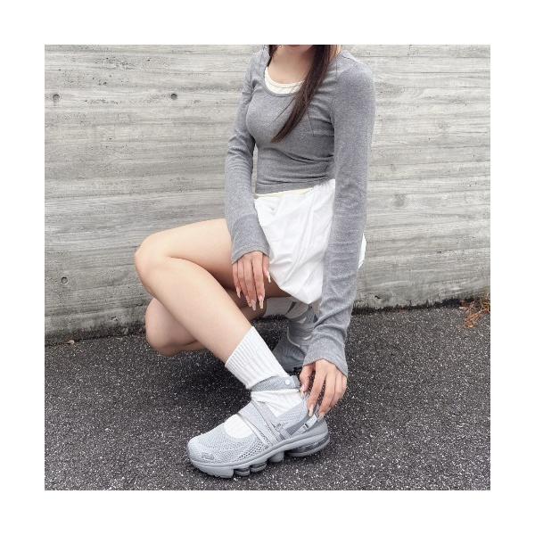 『セール実施中』参考価格：16，500円発売時期：2025年04月コンディション：B（目立つ使用感なし）使用感が少ない、または気にならないアイテム表面・ソール：汚れ付属品：箱参考商品名：FILA x OJOS RGB PIER 3.0 MJ...