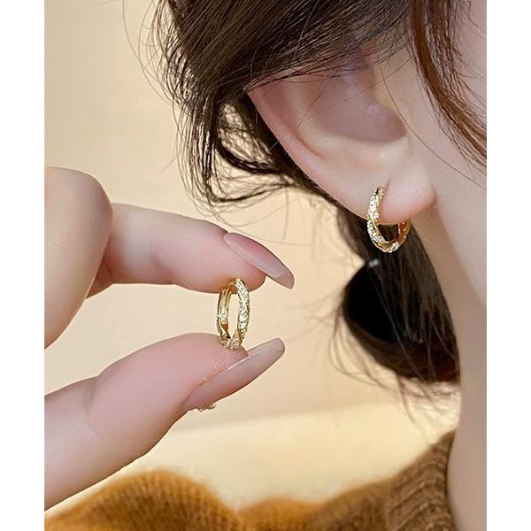 ※このアイテムは返品・交換対象外商品です。ZOZO問い合わせ番号:103124699ショップ:BAG IN THE DAY，バッグインザデイブランド:B.I.D.，ビーアイディー商品名:《ゴールドツイストストーン付きペアピアス/レディース/...