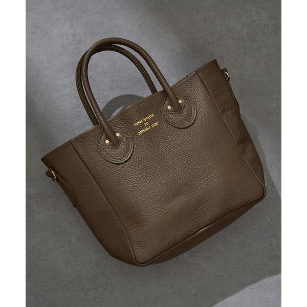 参考価格：35，200円発売時期：2023年03月コンディション：A（使用感なし）数回使用した程度で使用感が感じられないアイテム参考商品名：【YOUNG＆OLSEN】EMBOSSED LEATHER D TOTE S参考品番：2225000...