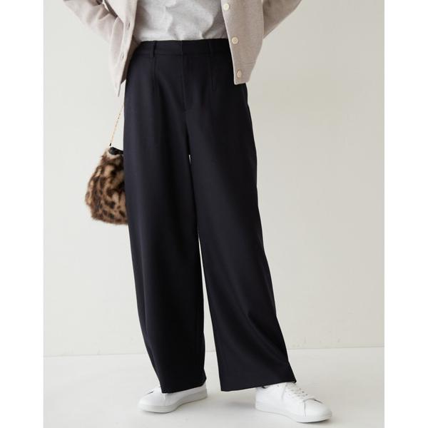 『セール実施中』参考価格：19，800円発売時期：2022年09月コンディション：A（使用感なし）数回使用した程度で使用感が感じられないアイテム参考商品名：◆ライトフラノウォッシャブルパンツ参考品番：077-2230001【商品に関する注意...