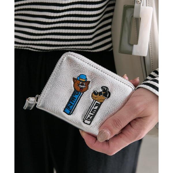 参考価格：14，080円発売時期：2024年11月コンディション：A（使用感なし）数回使用した程度で使用感が感じられないアイテム付属品：箱参考商品名：【PEZ(ペッツ)×perche(ペルケ)×ear】コラボジャバラ折り財布参考品番：EAZ...