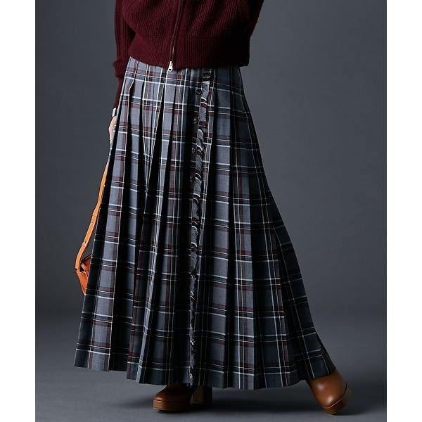 『セール実施中』参考価格：10，990円発売時期：2025年09月コンディション：S（新品同様）タグ付きの未使用、または新品同様のアイテム付属品：スペアボタン・タグ参考商品名：チェックマキシプリーツスカート＜大きいサイズ有＞GEVS.参考品...