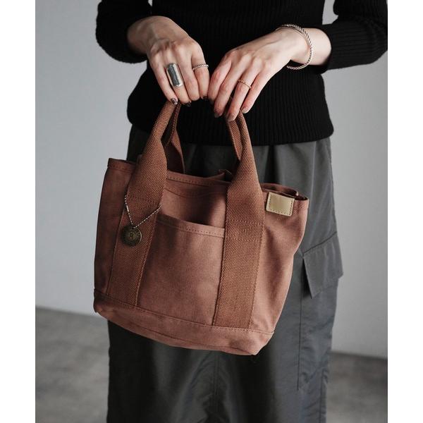 『セール実施中』参考価格：4，400円発売時期：2024年10月コンディション：B（目立つ使用感なし）使用感が少ない、または気にならないアイテム表面：汚れ参考商品名：K1【仕切りあり】キャンパスミニトート参考品番：K1-03931383【商...