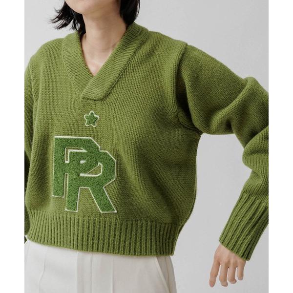 『タイムセール実施中』参考価格：15，400円発売時期：2022年10月コンディション：A（使用感なし）数回使用した程度で使用感が感じられないアイテム参考商品名：［TOPS］CROPPED LETTERED V-NECK KNIT参考品番：...