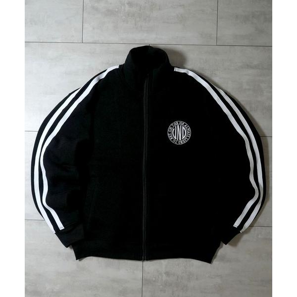 『タイムセール実施中』参考価格：7，700円発売時期：2024年11月コンディション：D（傷・汚れあり）傷や汚れがあるが使用には問題ないアイテム全体的：毛玉、保管上のにおいがします。参考商品名：embroidery side line sw...