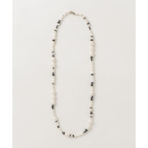 『セール実施中』参考価格：12，100円発売時期：2020年11月コンディション：A（使用感なし）数回使用した程度で使用感が感じられないアイテム参考商品名：【ユニセックス】メタルビーズxパール ロングネックレス参考品番：NHHK-121LZ...