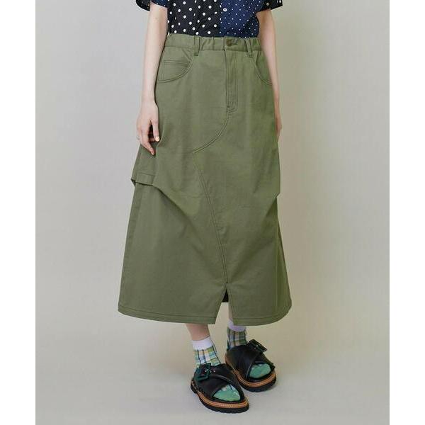 『タイムセール実施中』参考価格：22，000円発売時期：2025年05月コンディション：A（使用感なし）数回使用した程度で使用感が感じられないアイテム参考商品名：カーブカラー スカート参考品番：B1552RFS031【商品に関する注意事項】...