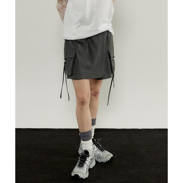 『セール実施中』参考価格：17，930円発売時期：2024年04月コンディション：A（使用感なし）数回使用した程度で使用感が感じられないアイテム参考商品名：Suching Culotte Skirt/スーチングキュロットスカート【MAISO...