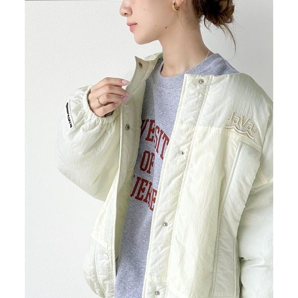 『セール実施中』参考価格：8，999円発売時期：2023年09月コンディション：B（目立つ使用感なし）使用感が少ない、または気にならないアイテム袖口：汚れ参考商品名：《JaVaジャバ 別注》2way取り外し可能! スタンドカラー サイドスリ...