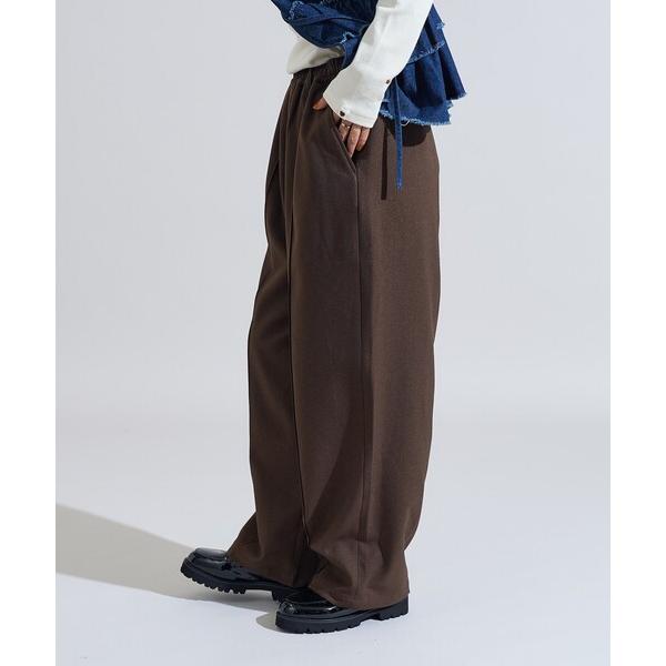 『セール実施中』参考価格：7，480円発売時期：2025年09月コンディション：A（使用感なし）数回使用した程度で使用感が感じられないアイテム参考商品名：LANATEC カーブイージーパンツ/センタープレススラックス＜セットアップ対応＞参考...