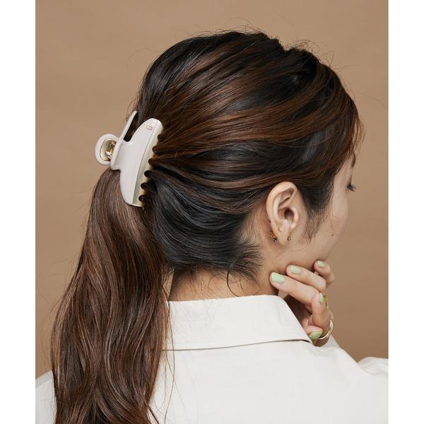 参考価格：14，300円発売時期：2023年01月コンディション：A（使用感なし）数回使用した程度で使用感が感じられないアイテム参考商品名：【ALEXANDRE DE PARIS】ヘアクリップ バレッタ バンスクリップ ヘアアクセサリー I...