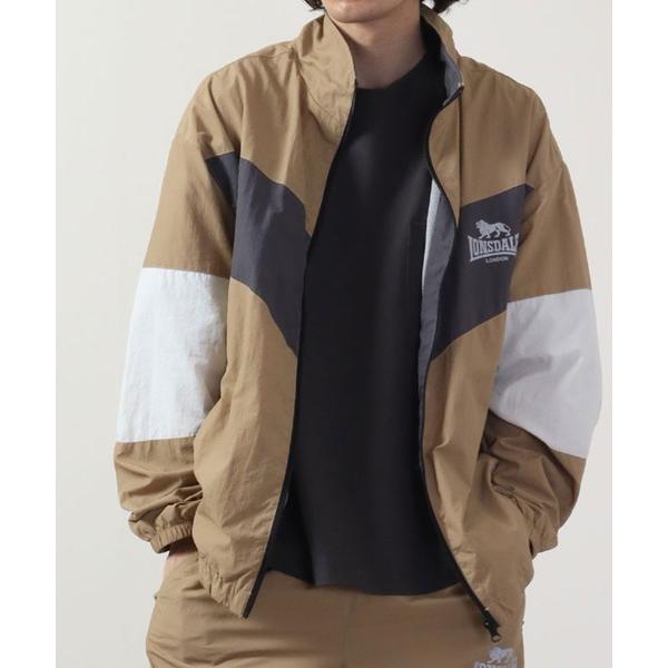 『セール実施中』参考価格：6，578円発売時期：2023年03月コンディション：B（目立つ使用感なし）使用感が少ない、または気にならないアイテム襟周り：汚れ参考商品名：LONSDALE 裏メッシュ ナイロン ワッシャー ジャンパー 切替 ト...