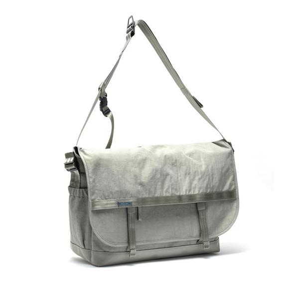 『セール実施中』参考価格：15，400円発売時期：2025年02月コンディション：B（目立つ使用感なし）使用感が少ない、または気にならないアイテム表面：汚れ参考商品名：［ CHROME / クローム ］COURIER FLAP MSNGR ...