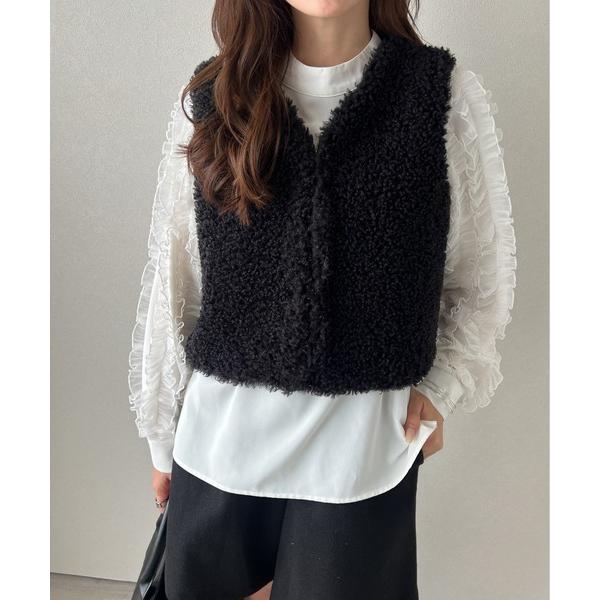 『セール実施中』参考価格：5，980円発売時期：2025年10月コンディション：B（目立つ使用感なし）使用感が少ない、または気にならないアイテム前身頃・内側：汚れ参考商品名：【loverara.loverara select】フェイクファー...