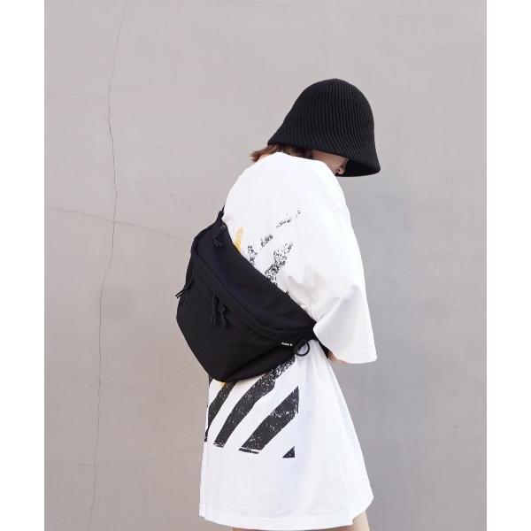 『セール実施中』参考価格：2，800円発売時期：2023年03月コンディション：B（目立つ使用感なし）使用感が少ない、または気にならないアイテム全体的：汚れ【商品に関する注意事項】・こちらの商品画像は、実物ではなく新品時の画像を掲載しており...