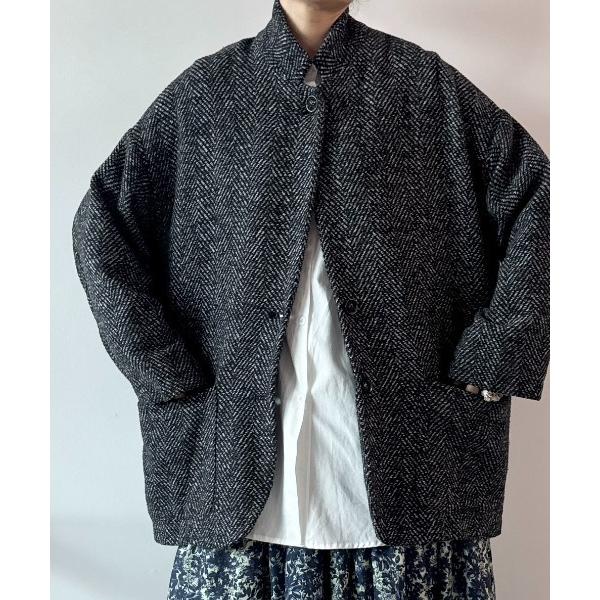 『タイムセール実施中』参考価格：8，800円発売時期：2024年08月コンディション：B（目立つ使用感なし）使用感が少ない、または気にならないアイテム全体的：毛玉参考商品名：ヘリンボーンショートコート参考品番：LBIZI245010【商品に...