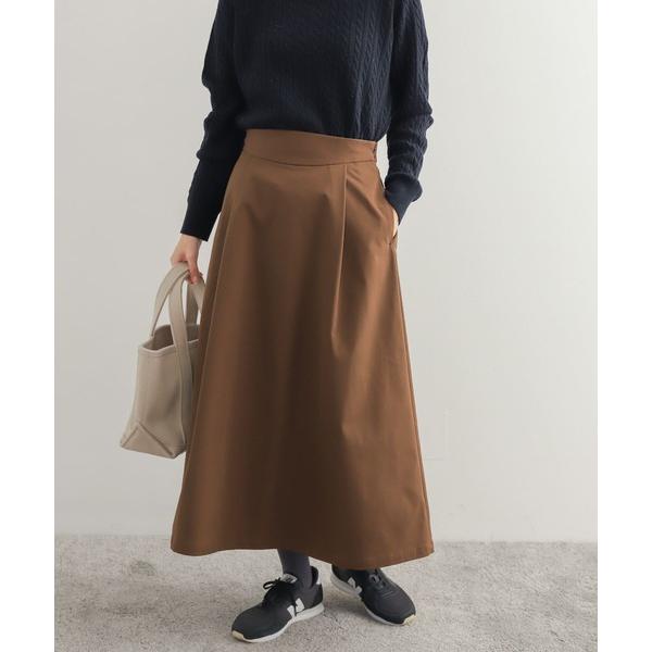 『セール実施中』参考価格：10，450円発売時期：2023年11月コンディション：A（使用感なし）数回使用した程度で使用感が感じられないアイテム参考商品名：『UR TECH POLIsh POLI』タックフレアロングスカート参考品番：DR3...